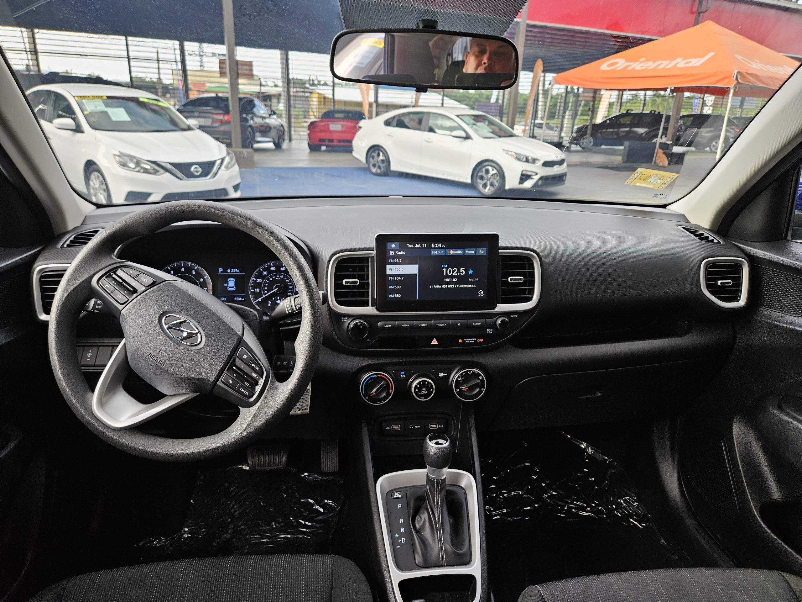 2022 Hyundai Venue SE (Azul) - Move Motion Automotive Imports