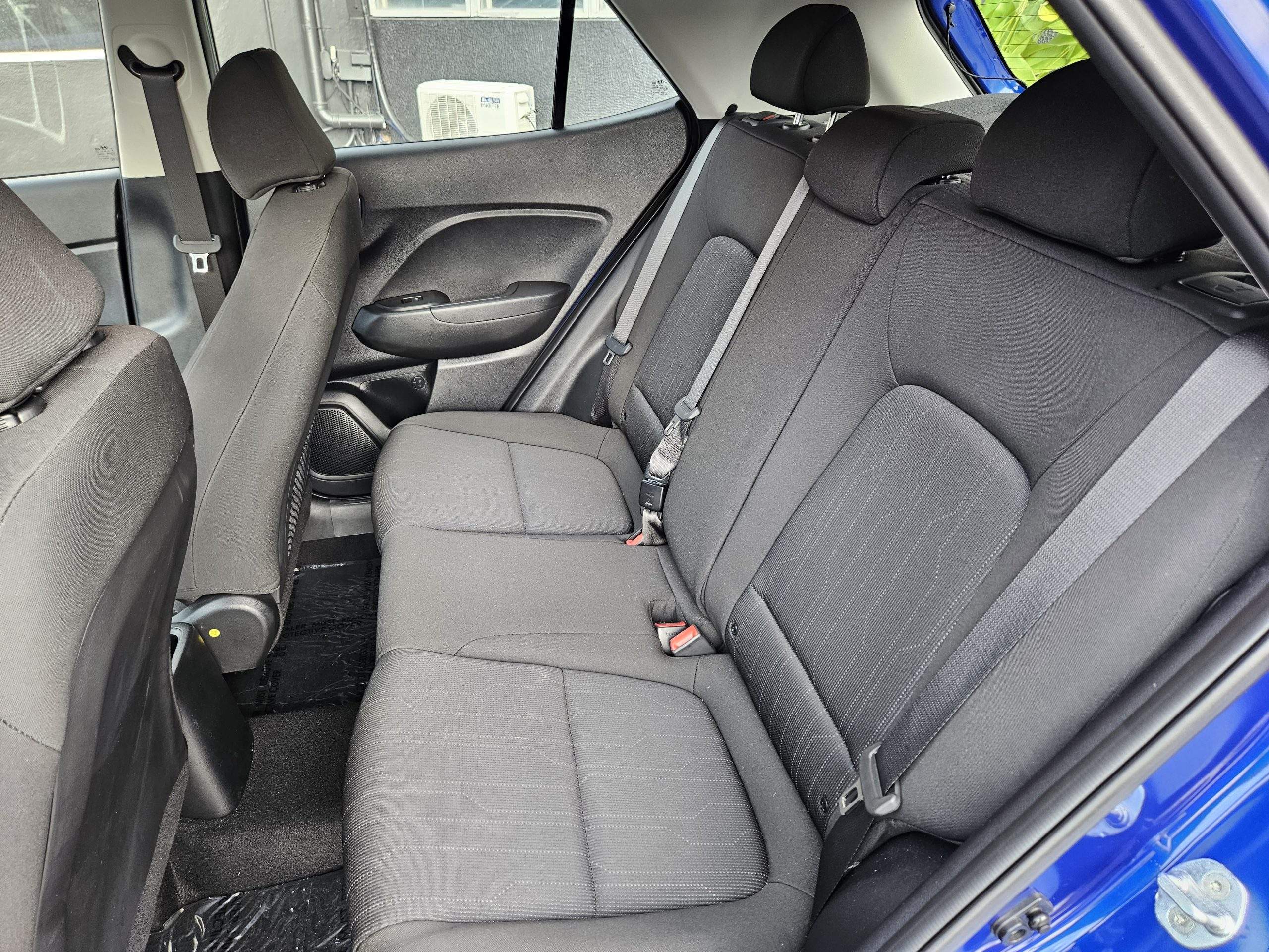 2022 Hyundai Venue SE (Azul) - Move Motion Automotive Imports